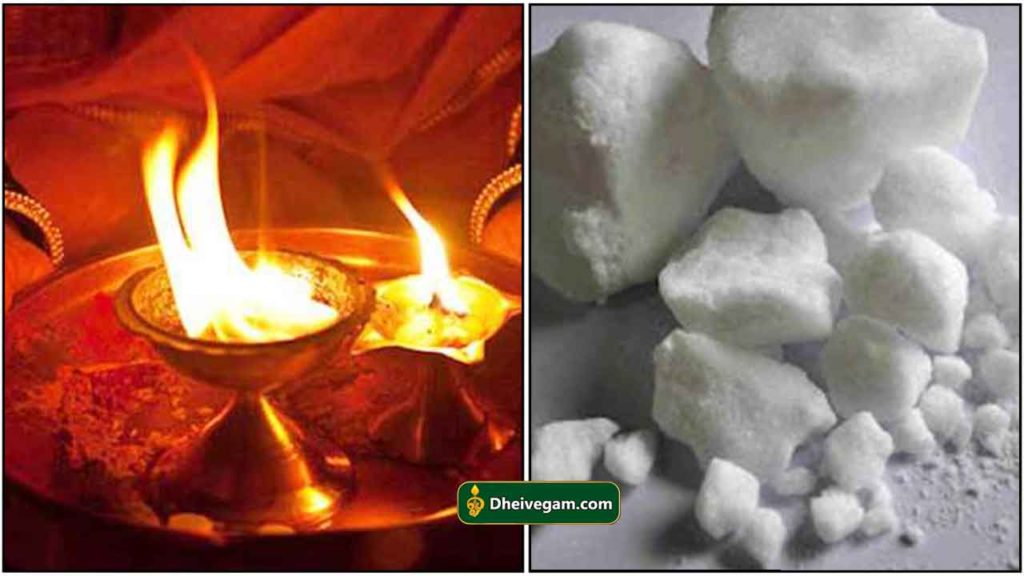 கற்பூர ஆரத்தியின் போது | Karpoora harathi benefits in Tamil